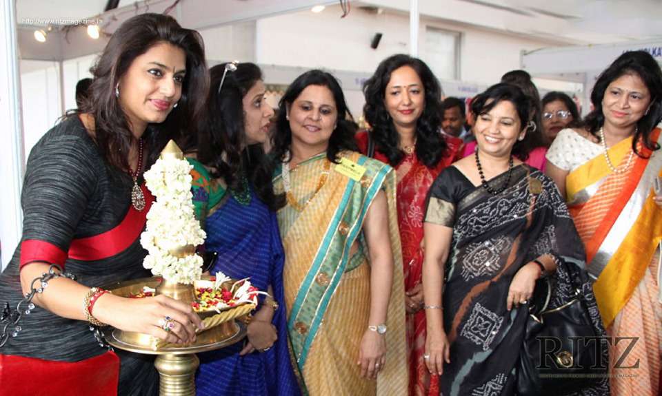 Pinky Reddy inaugurates Deep Mela 2014 | RITZ