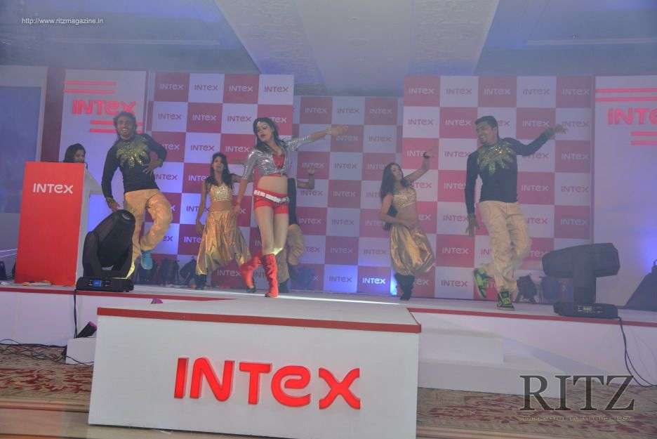 Anushka Shetty launches Intex Aqua Style Pro at Taj Krishna ...