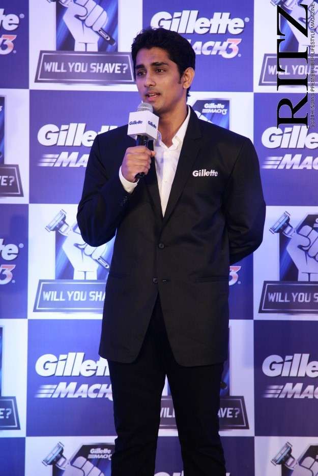 Actor Siddharth & Actress Kriti Sanon launches Gillette Mach3 Turbo (3 ...