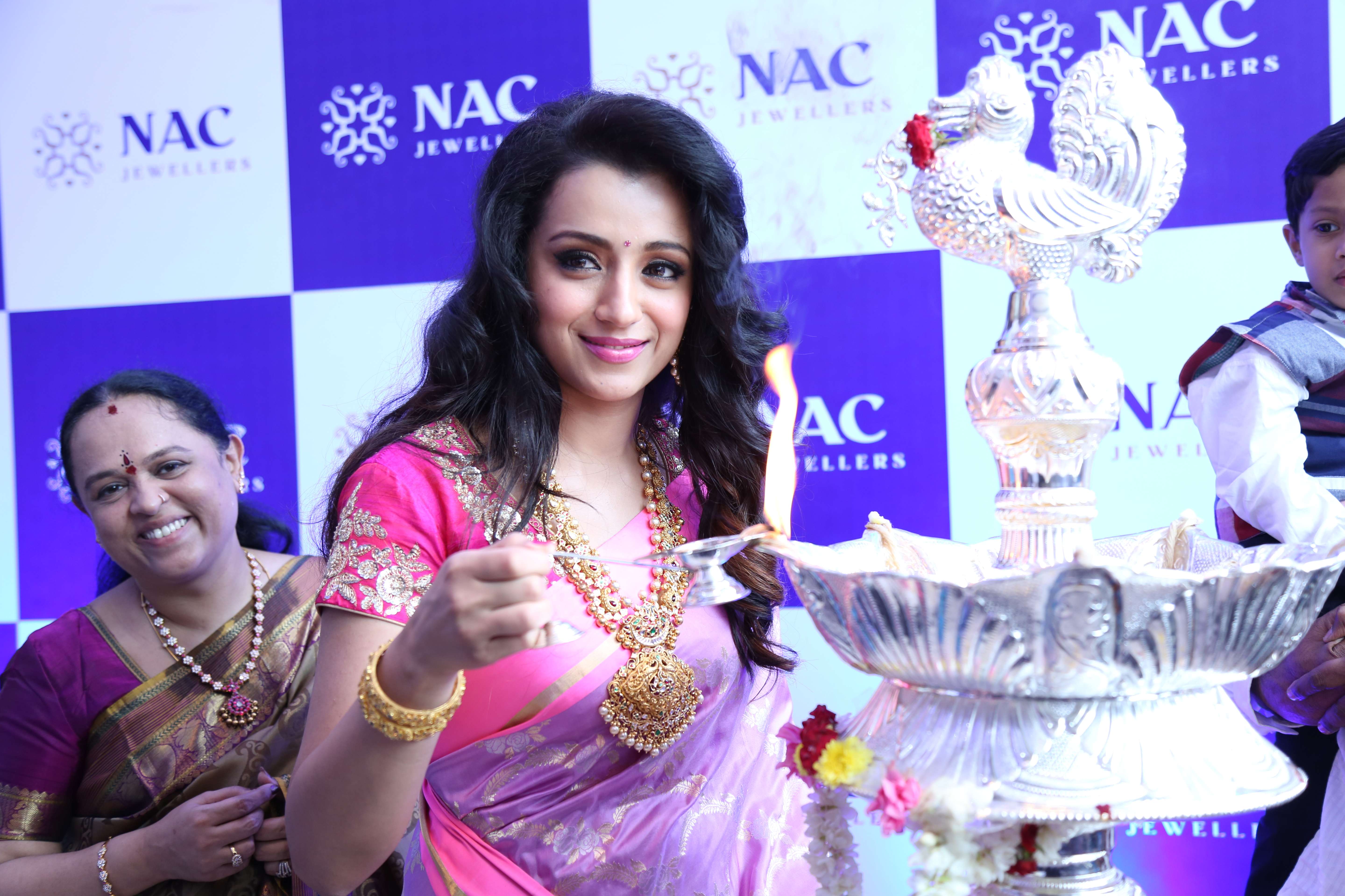 Trisha launches 3 NAC jewellery stores | RITZ