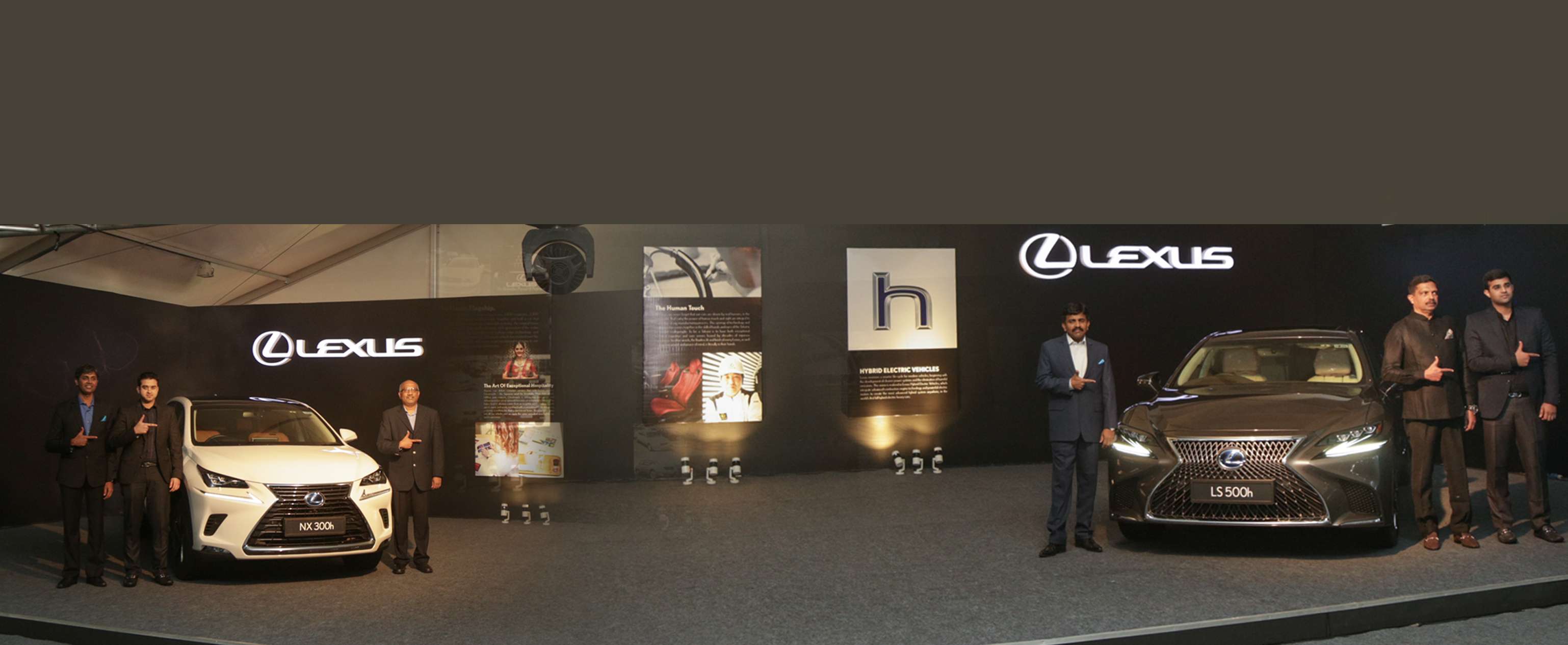 Lexus LS 500h And The NX 300h Vrooms into Kochi! | RITZ