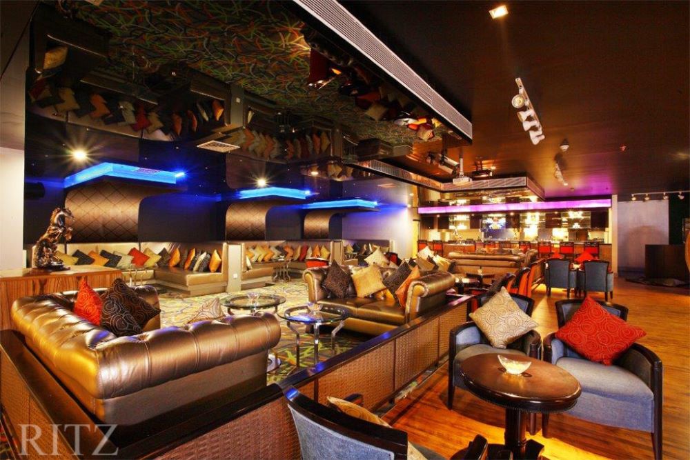 The Night Is Sill Young At Ava Lounge, Kochi ! | RITZ