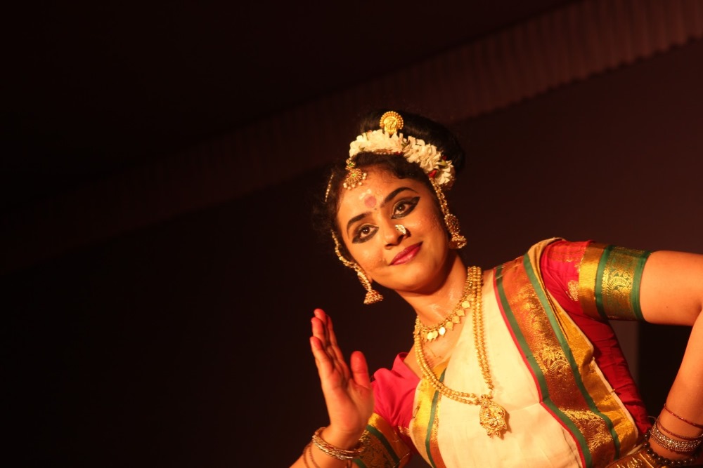 Methil Devika (6) | RITZ