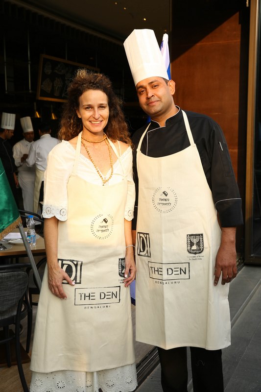 Bonding over Baking | RITZ