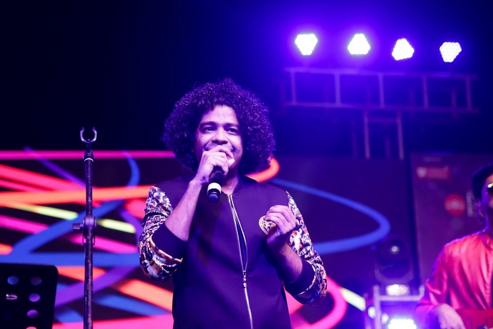 NARESH IYER’S PERFORMANCE FOR VALENTINES DAY AT PHOENIX MARKET CITY | RITZ