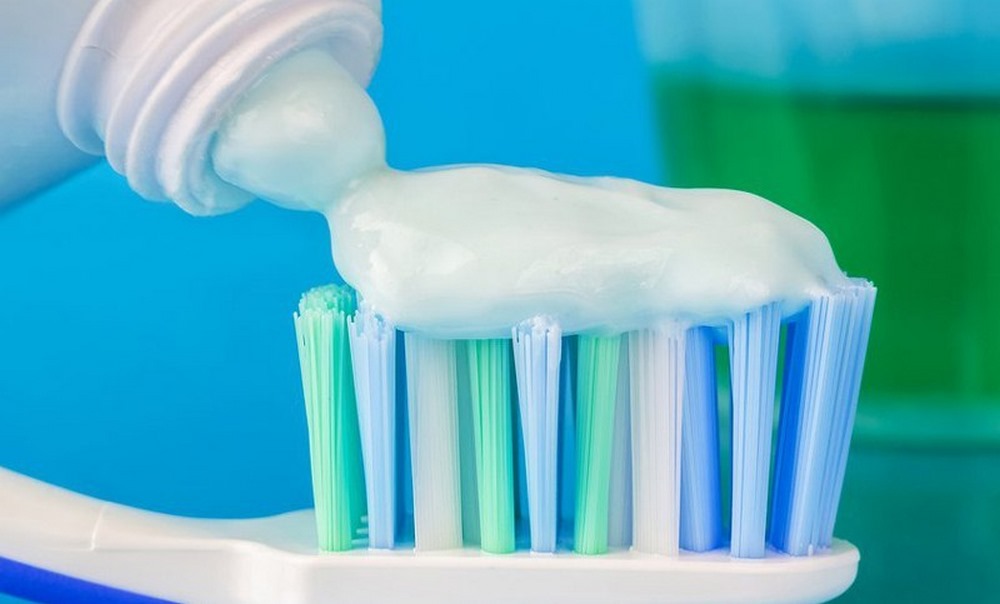 Toothpaste Ingredient Making Antibiotics Less Effective | RITZ