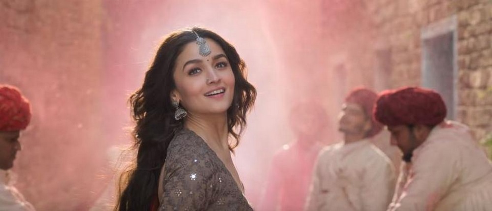 Alia Bhatt to start Youtube Channel ! | RITZ