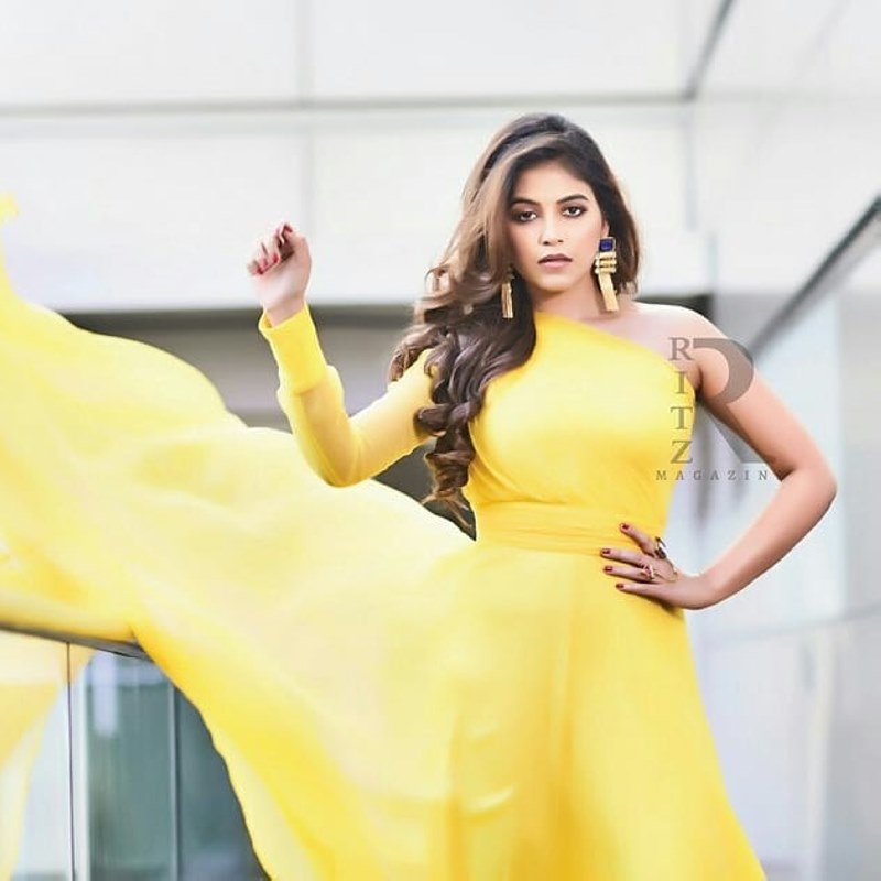 Flashback: Anjali Photoshoot Pictures | RITZ