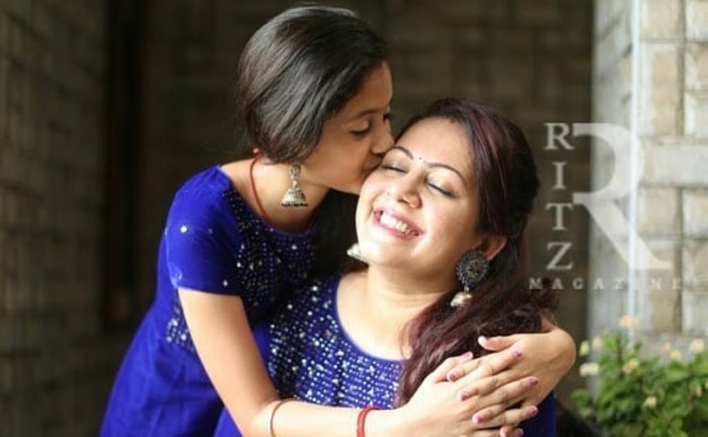 Flashback: VJ Archana Chandhoke Photoshoot Pictures | RITZ