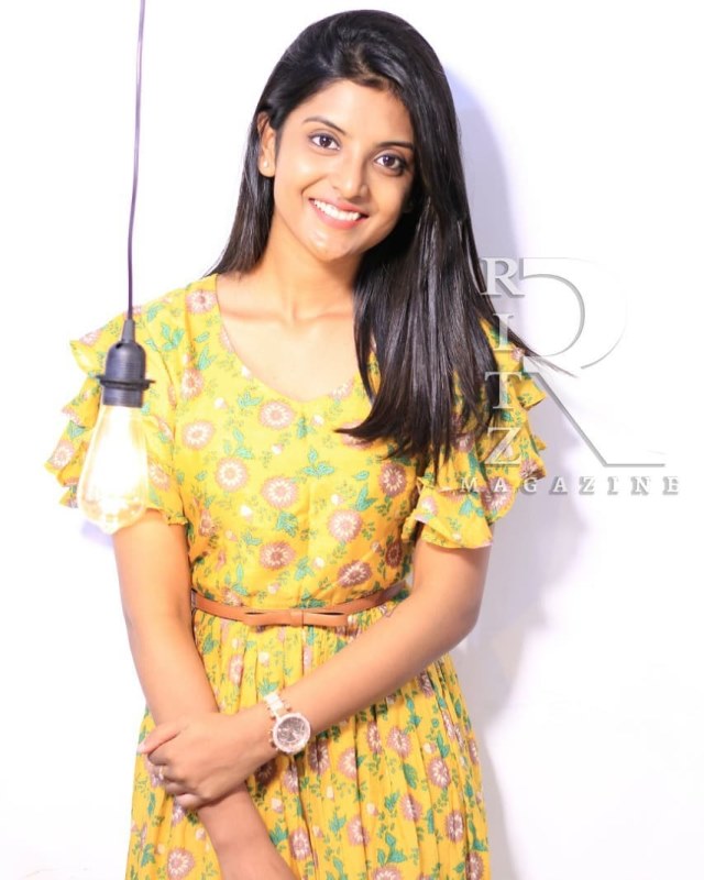 Nivedhithaa Sathish Latest Photoshoot Pictures | RITZ