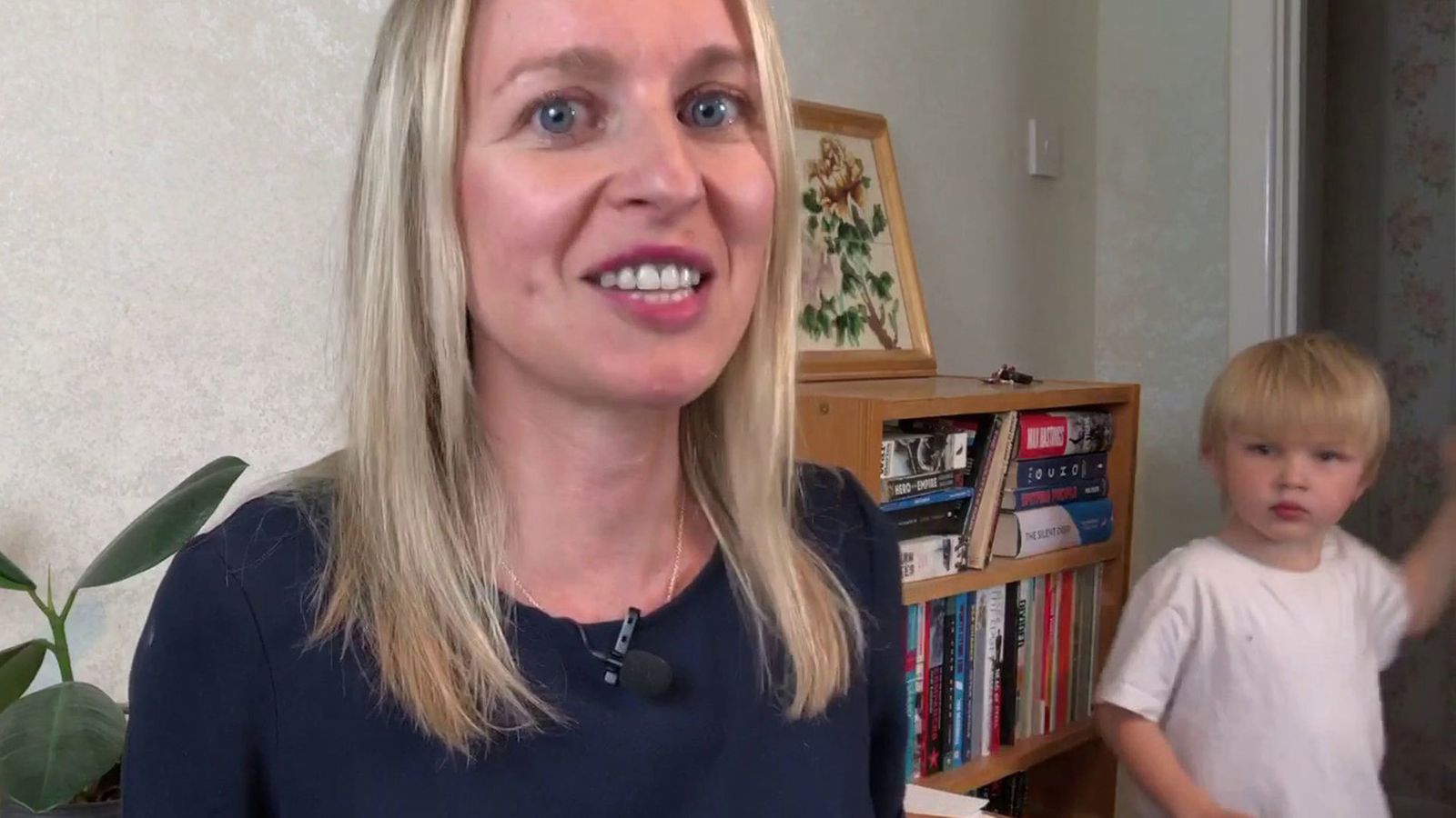 Sky News editor interrupted by son during live interview | RITZ