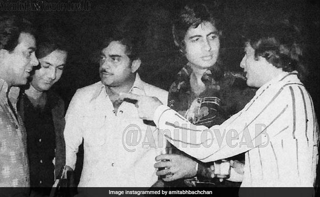 Amitabh Bachchan shares a rare photo of Bollywood Icons! | RITZ