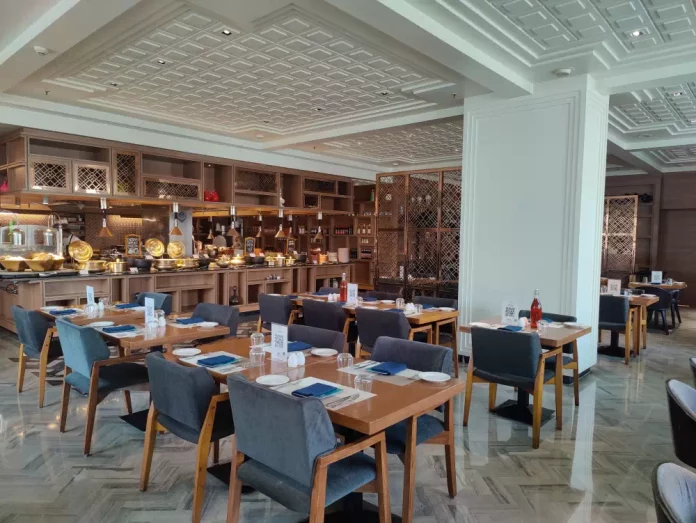 Sunday Family Brunch at Food Exchange Restaurant | RITZ